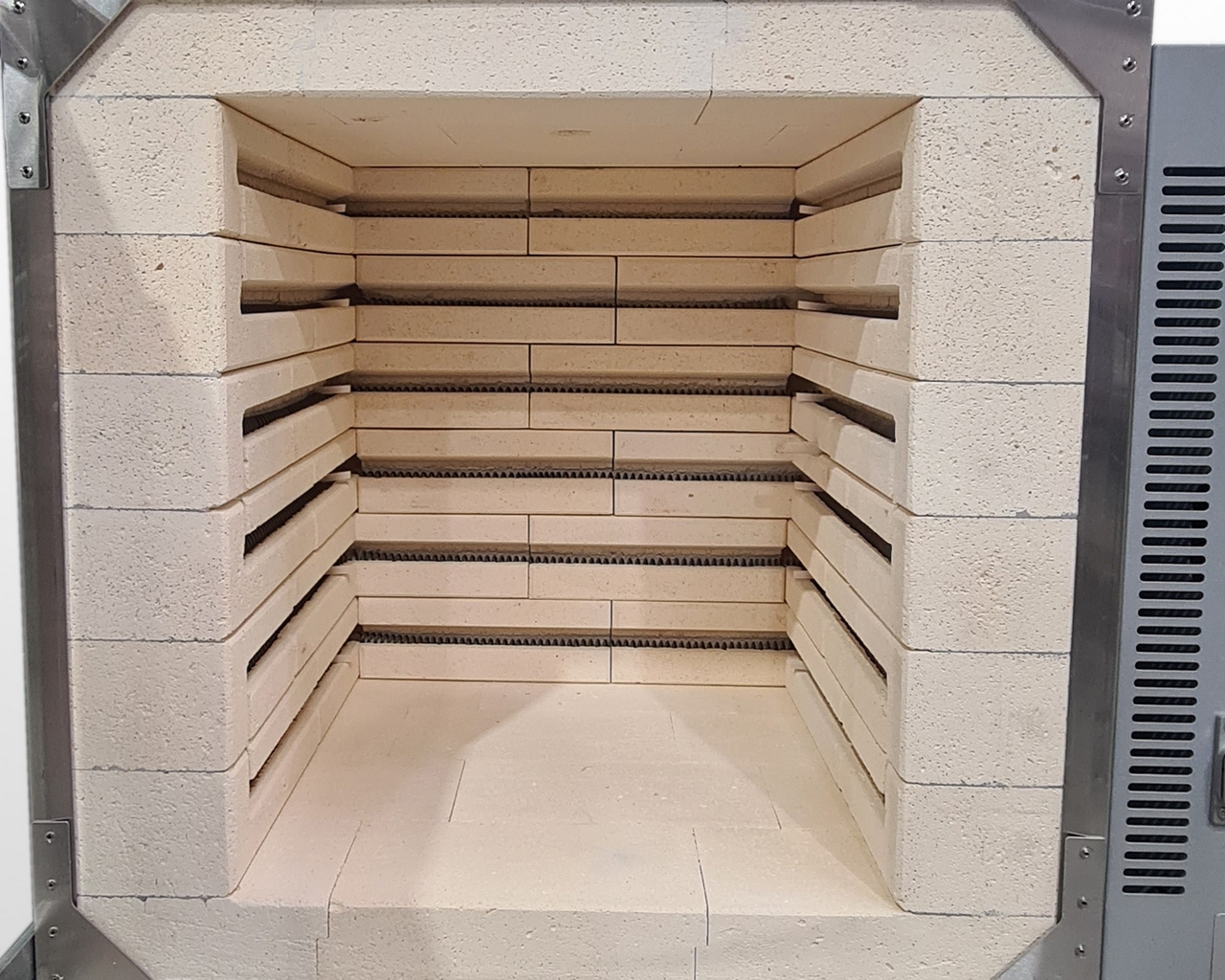 K6FL Small Kiln // Tetlow Kilns & Furnaces